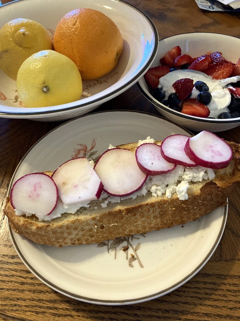 Light Breakfast Toast - Food Good & Easy